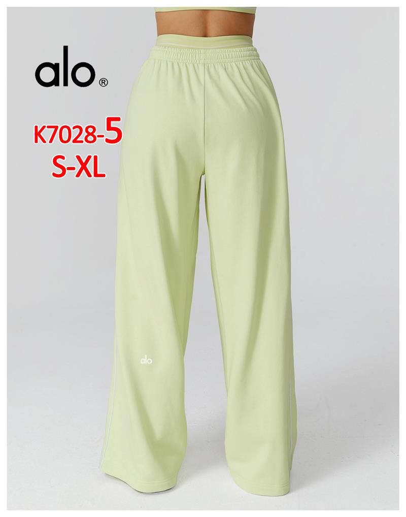 מכנסיים ארוכים אלו יוגה ALO YOGA – מאמאמציאות